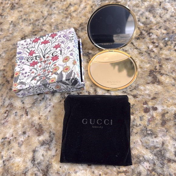 Gucci | Other | Gucci Beauty Flora Compact Mirror Gold | Poshmark